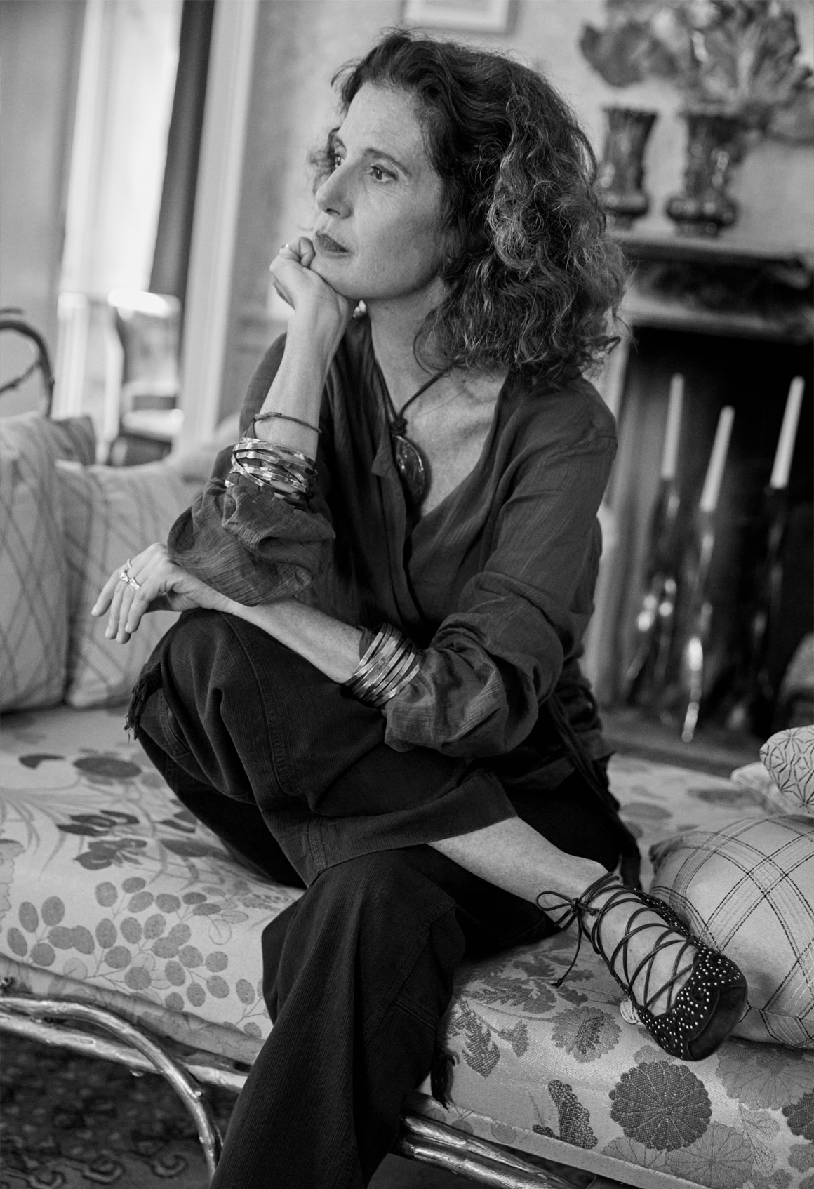 Craftsmanship of cast-bronze furnishings - Osanna Visconti